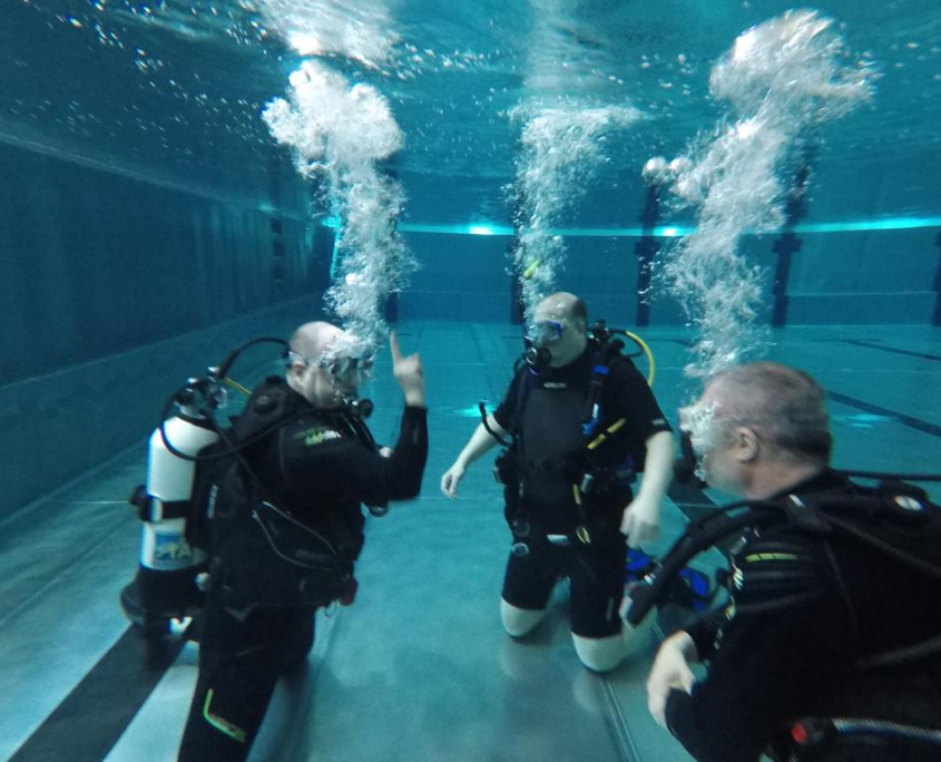 Pool - 1A Tauchcenter - Tauchbasis am Straussee